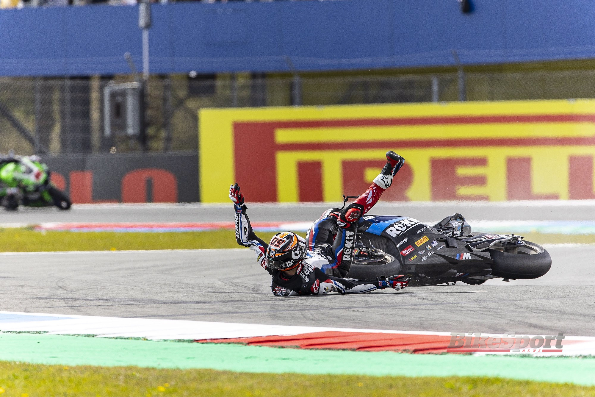 WorldSBK Assen | PICS - van der Mark suffers broken femur in Assen high ...