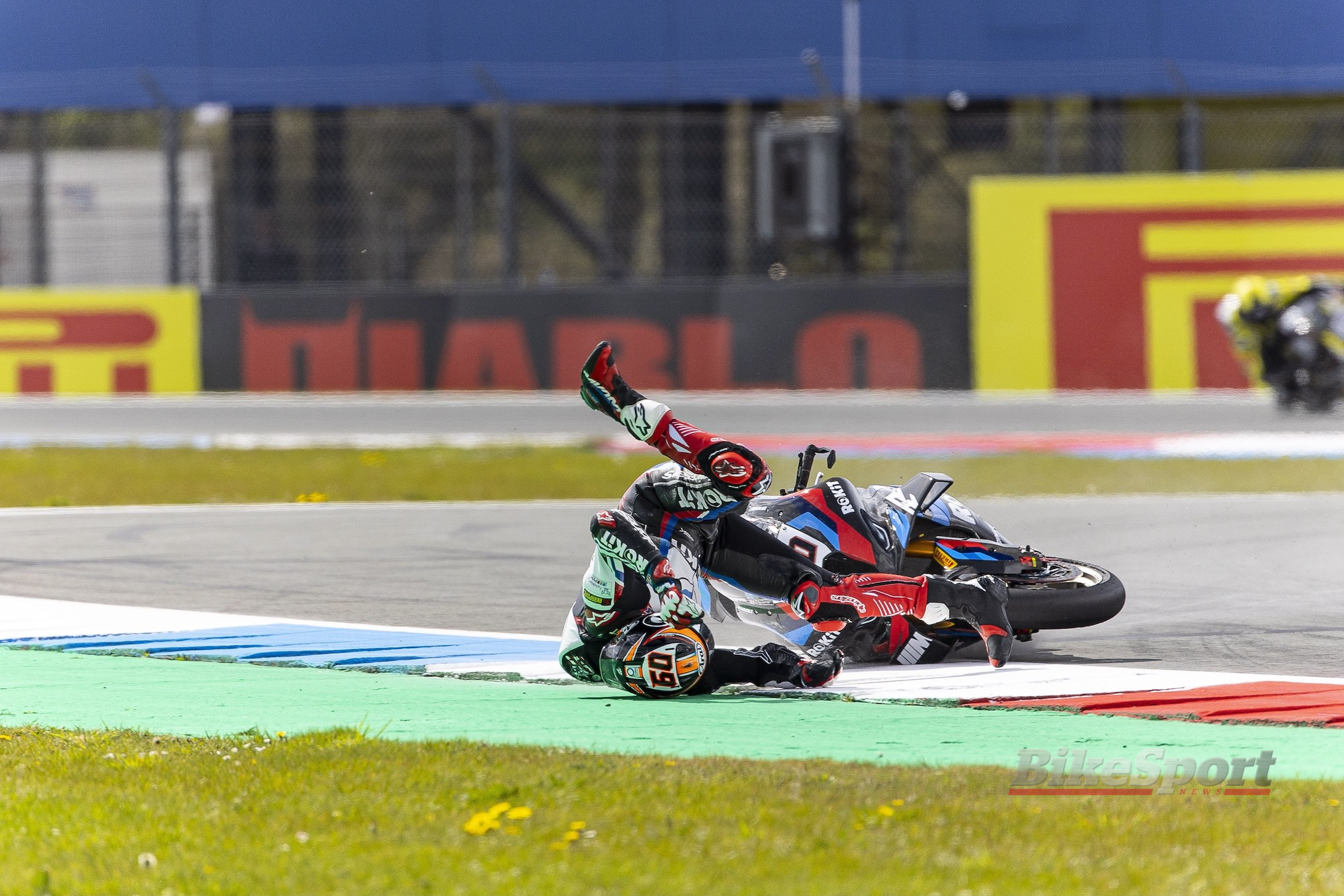 WorldSBK Assen | PICS - van der Mark suffers broken femur in Assen high ...