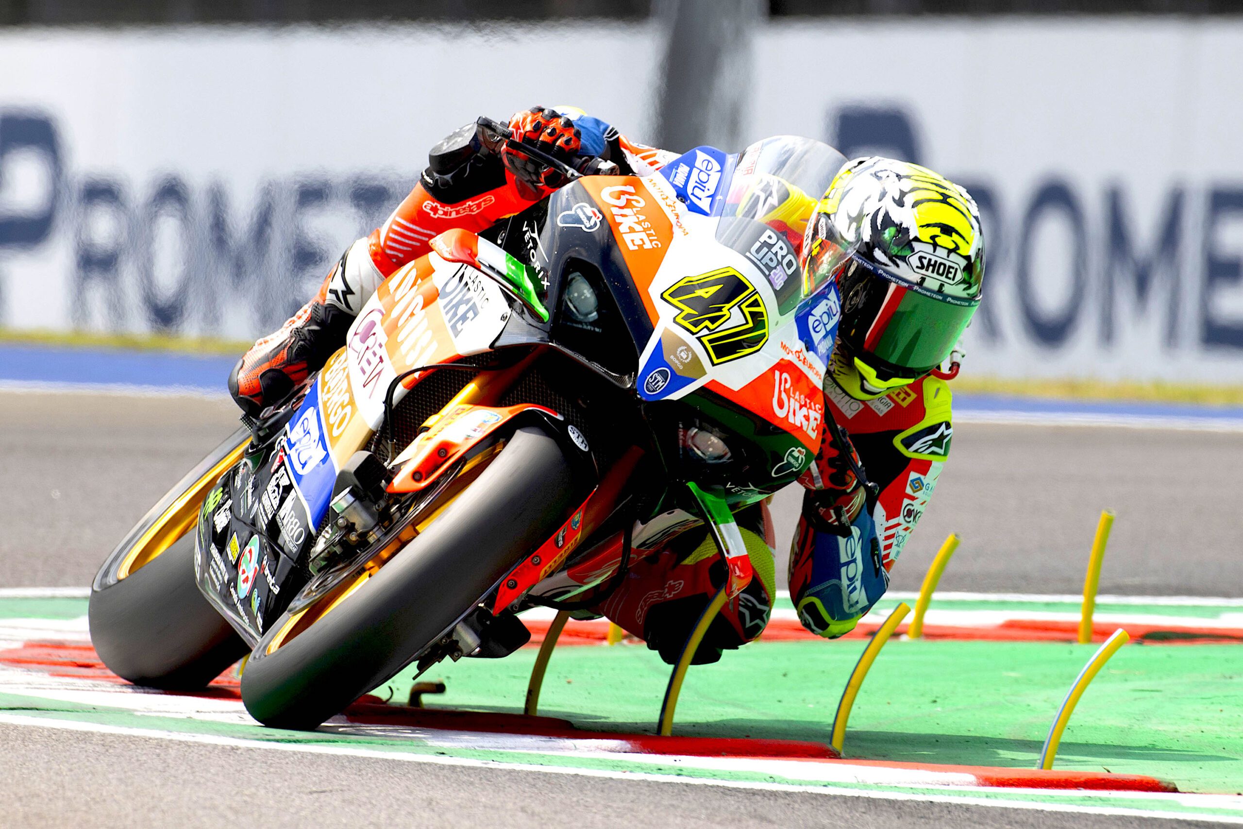 Imola WorldSBK Race 2 | Ruthless Razgatlioglu denies Bassani; Bautista ...