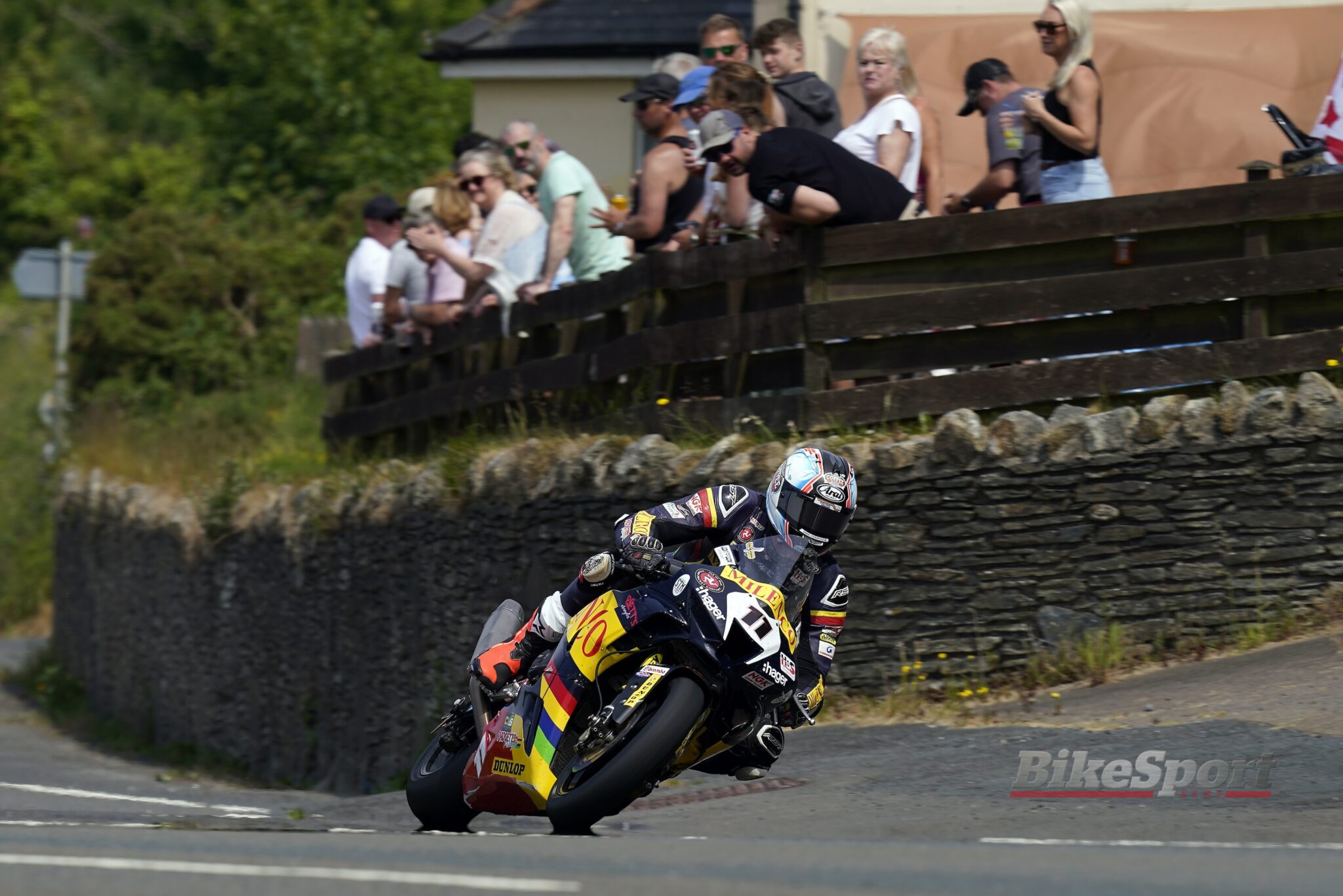 Conor Cummins sticks with Milenco by Padgett's Honda for 2024 TT, NW200 ...