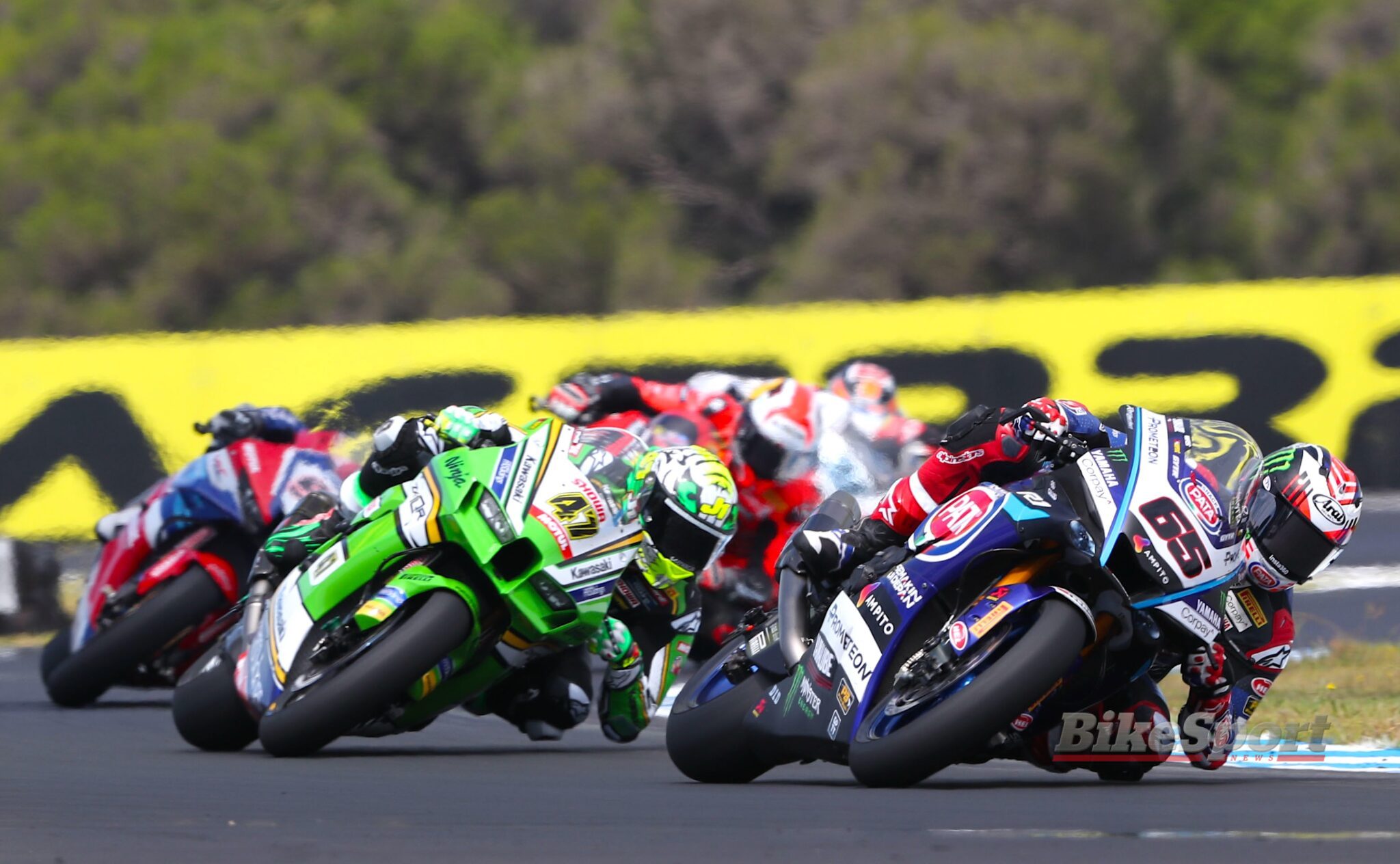 Jonathan Rea avoids serious injury as crash brings painful end to ...